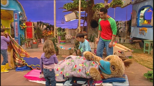 Een bed voor Hoela | Schooltv