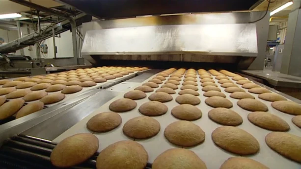 Hoe worden eierkoeken gemaakt? | Schooltv