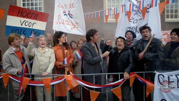 Rellen bij de kroning van koningin Beatrix | Schooltv